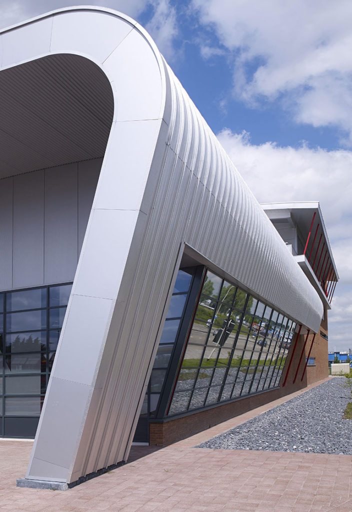 DUPRAL BV - EXPERT IN GEBOGEN DAK- EN GEVELBEKLEDING