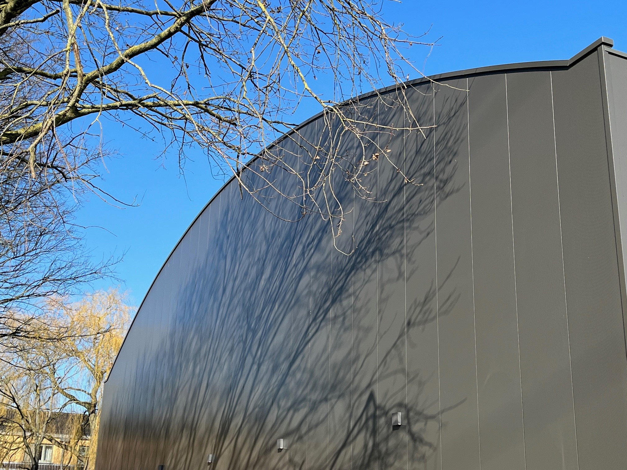 DUPRAL BV - EXPERT IN GEBOGEN DAK- EN GEVELBEKLEDING